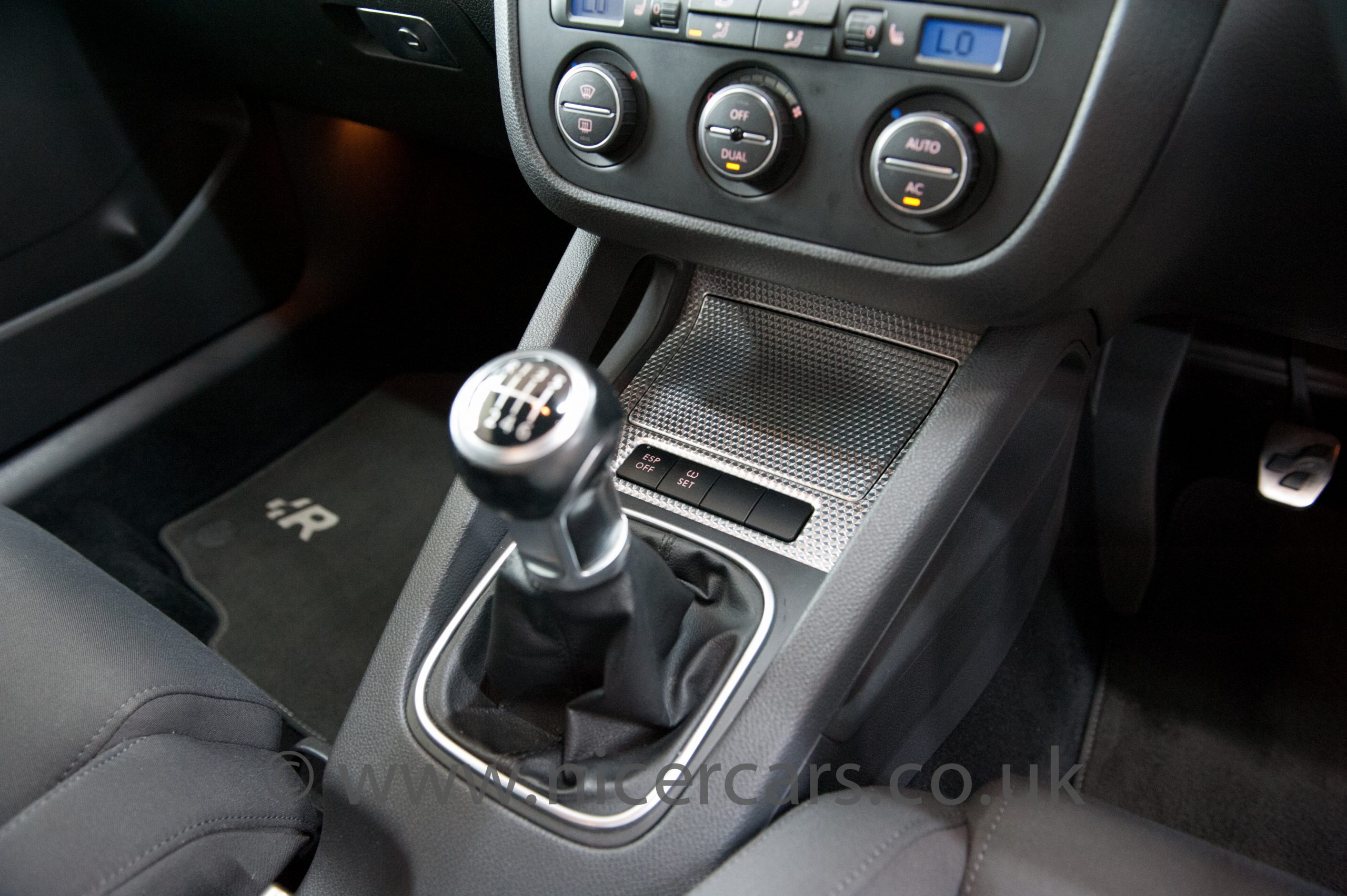 57reg Volkswagen Golf R32 3 door Manual - Nicer Cars